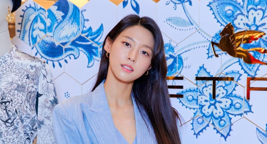 Seolhyun AOA Keluar dari FNC Entertainment Usai 10 Tahun